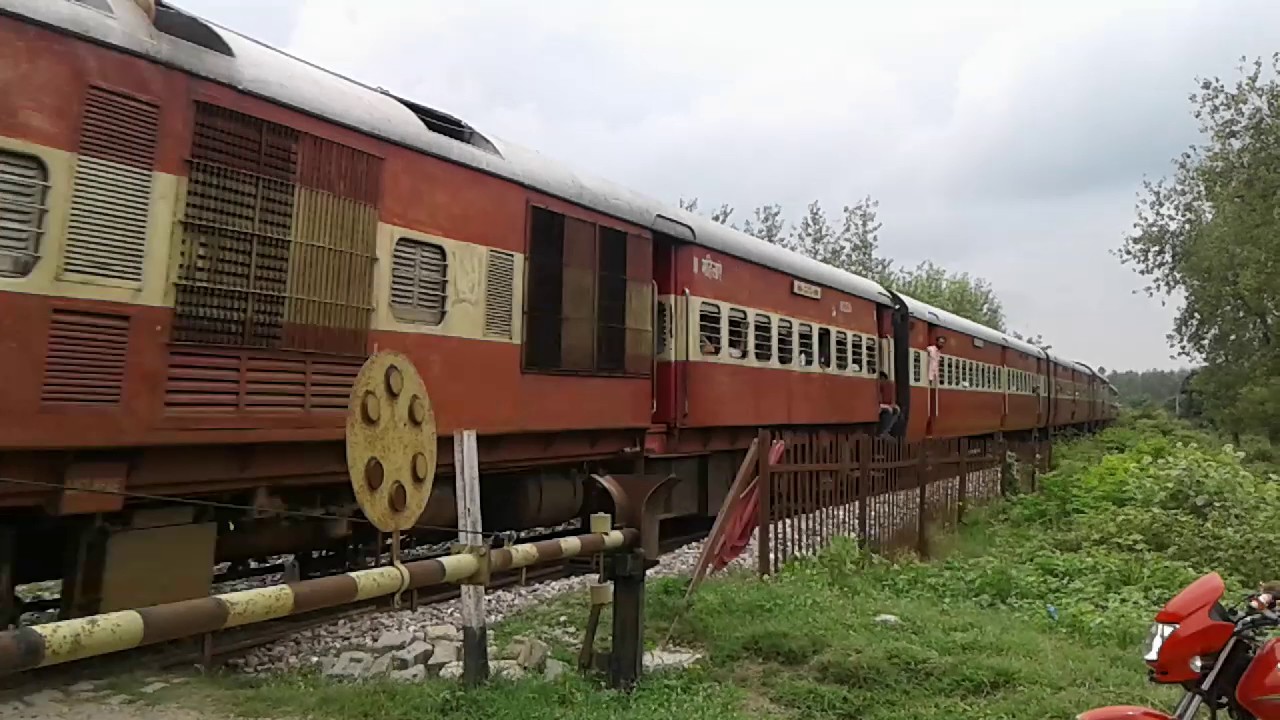 74021 Old Delhi Shamli Saharanpur DEMU - YouTube