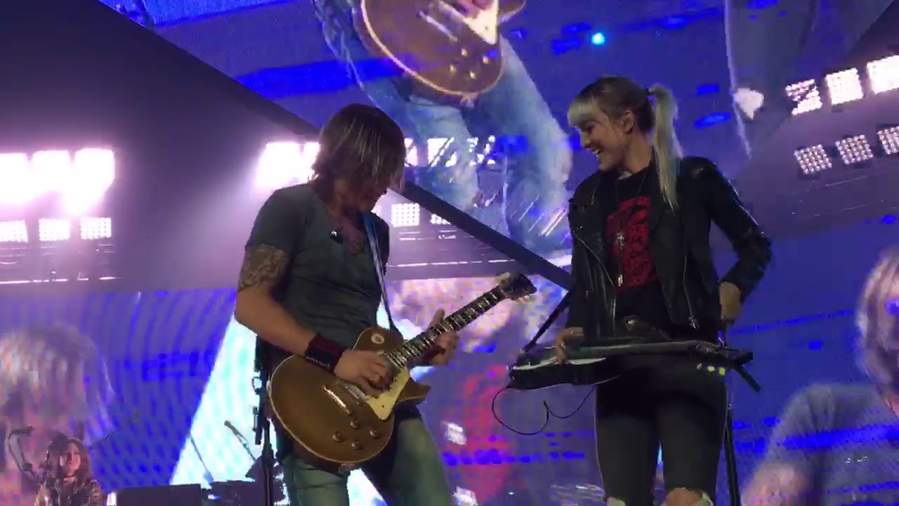 Keith Urban and Larkin Poe - YouTube