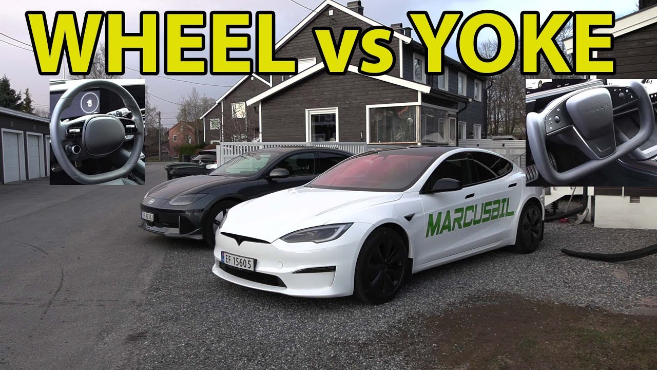 Tesla Model S yoke wheel review after 2 months - YouTube