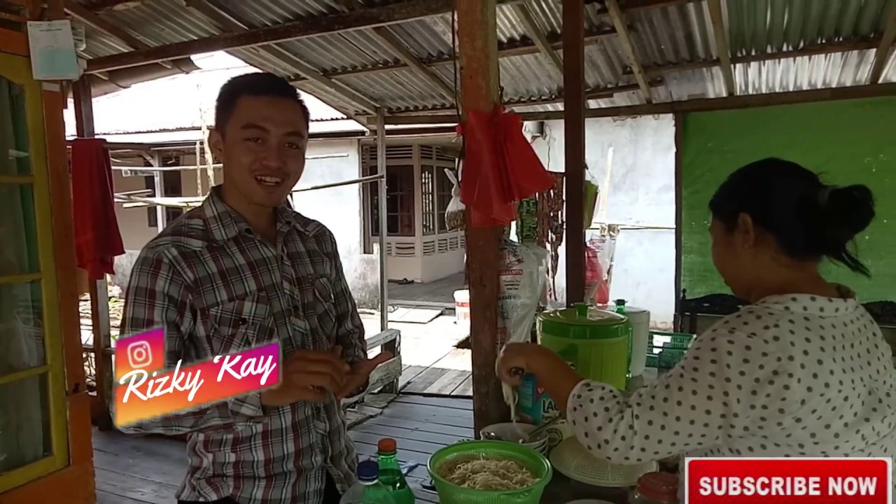 MAKNYUS MIE ASIN KAK SEPET SAMBAS - YouTube