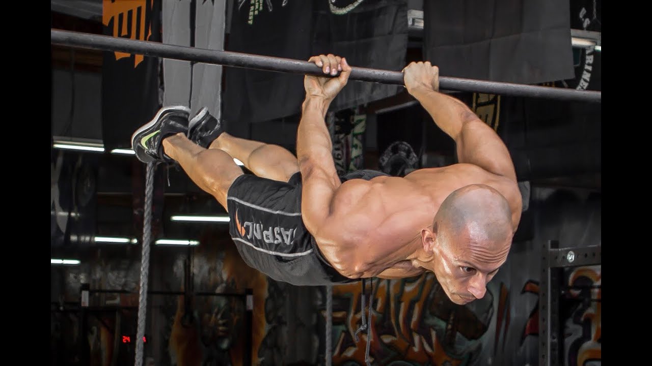 Bodyweight Fitness Take over La Fit Expo - YouTube