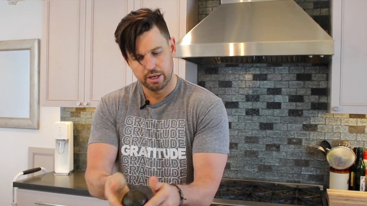 Chef Ryan Scott's Guacamole - (D I RYE) - YouTube