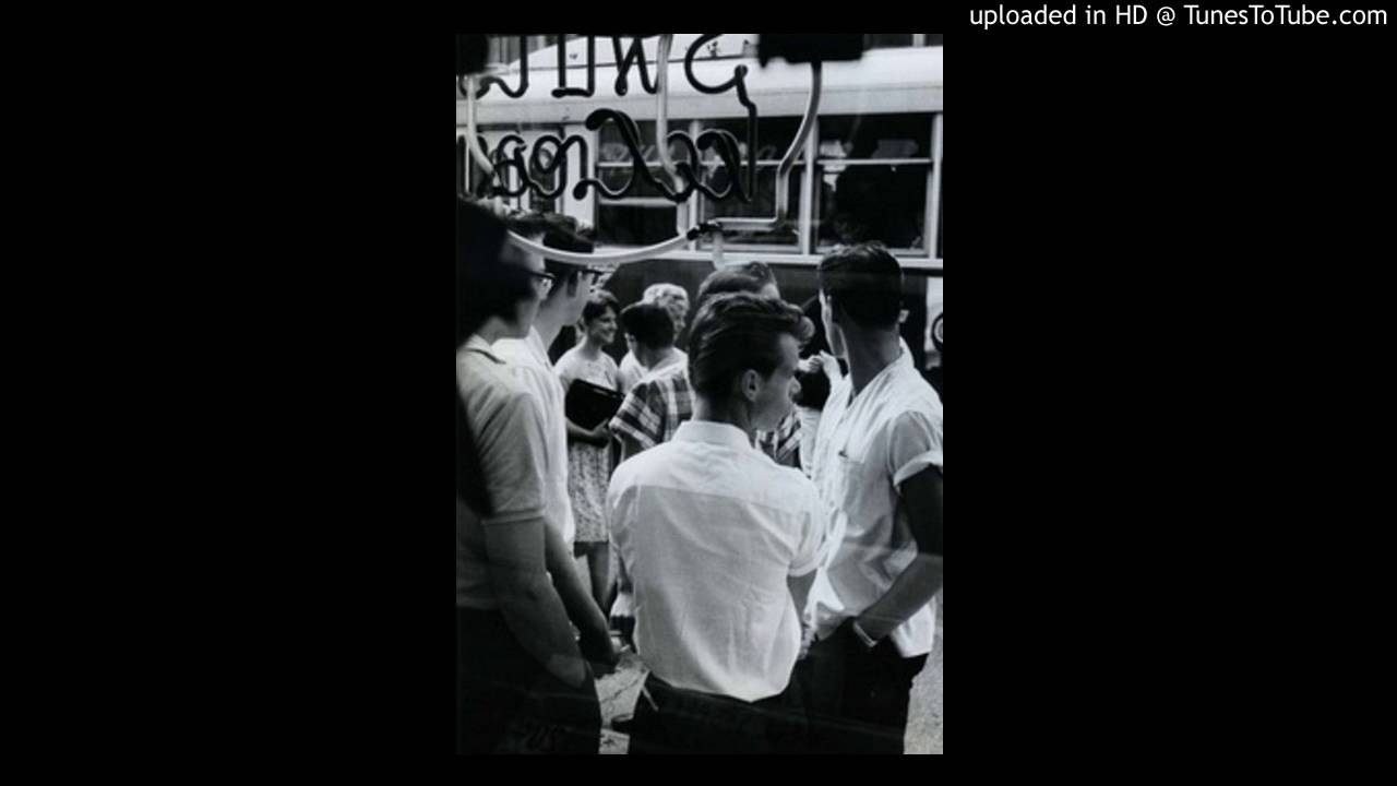 Wayne Toombs - She Don't Care - YouTube