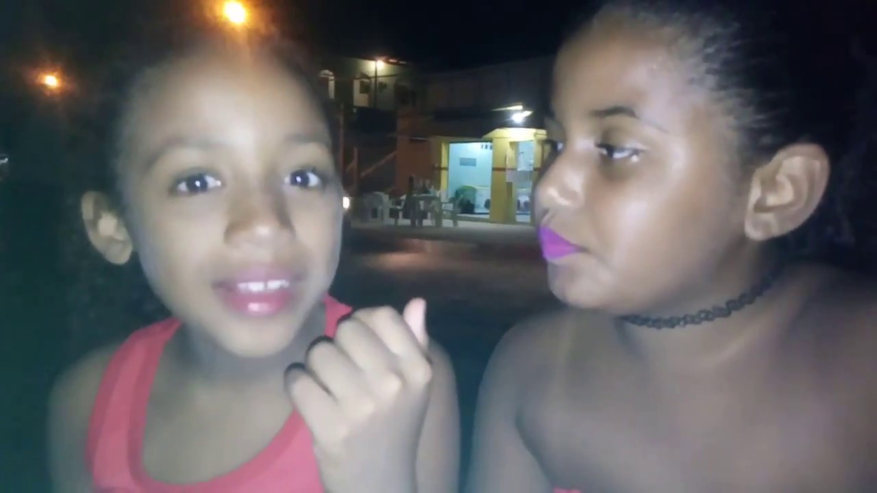 No Parquinho Com Minha Prima Milena Youtube