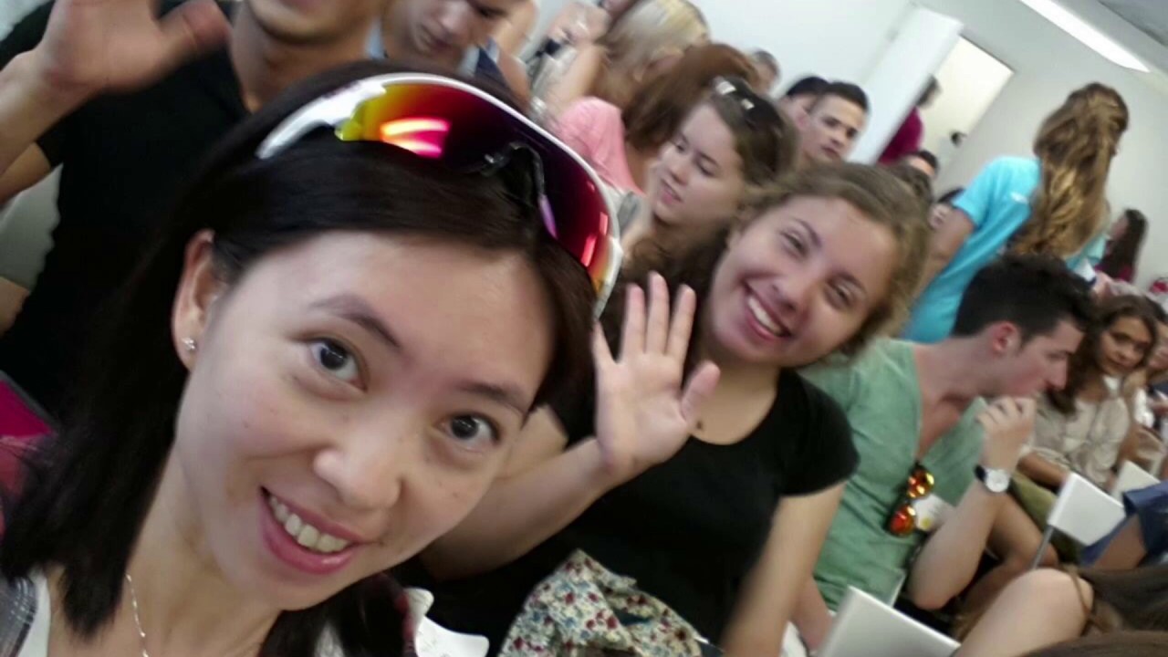 DAPHNE.COM - YouTube