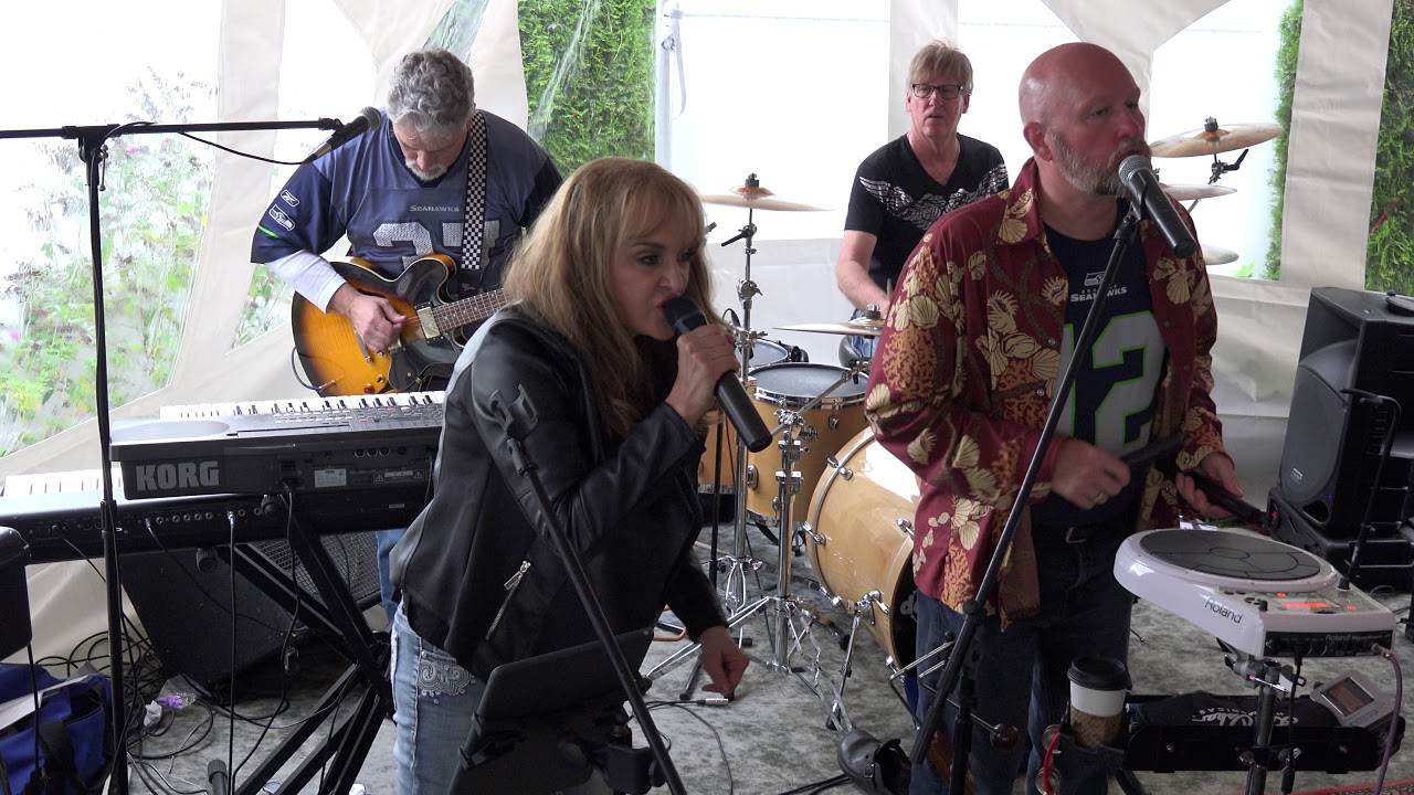 Triple Shot Band - You Shook Me All Night Long - YouTube