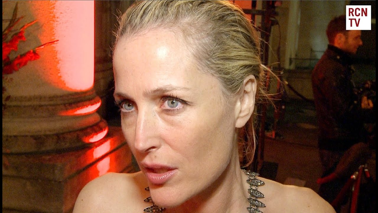 Gillian Anderson Interview - West End Theatre & Benedict Cumberbatch ...