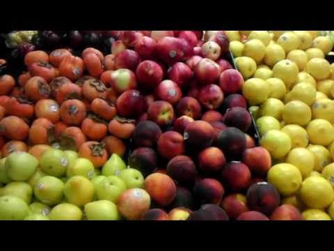 Fruits Apples Pomegranate Plums Sweet Lemons Pears Los Angeles Produce Market.