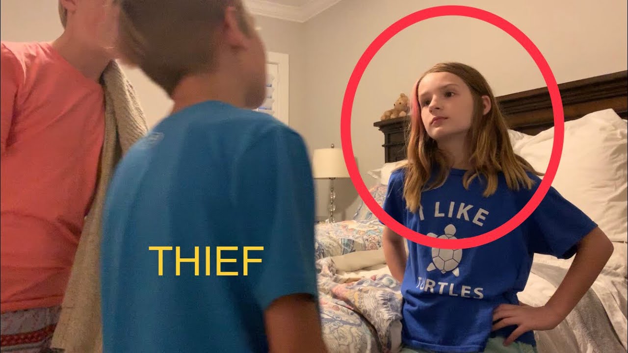Becky Sandra the Robber! (skit) - YouTube