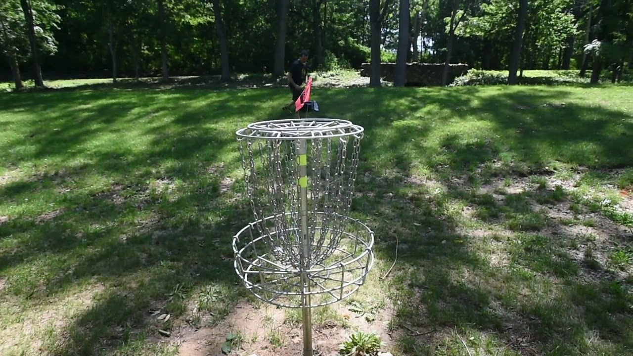 New disc golf course at Ella Sharp Park - YouTube