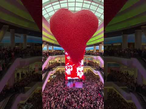 СБРОС ШАРОВ 90 000 ТЫСЯЧ #шары #воздушныешары #творчество #сбросвиланды #ballonart #balloons #diy