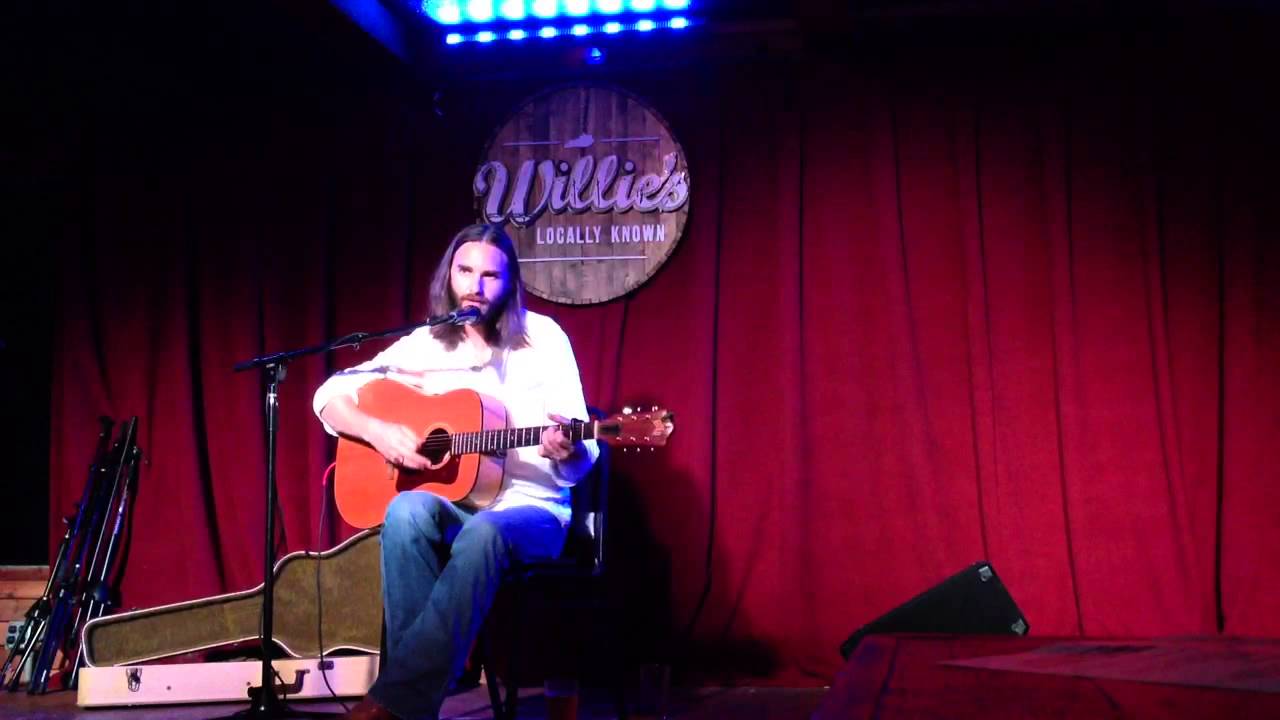 Sam Lewis performing "time of the preacher" at willies loca - YouTube