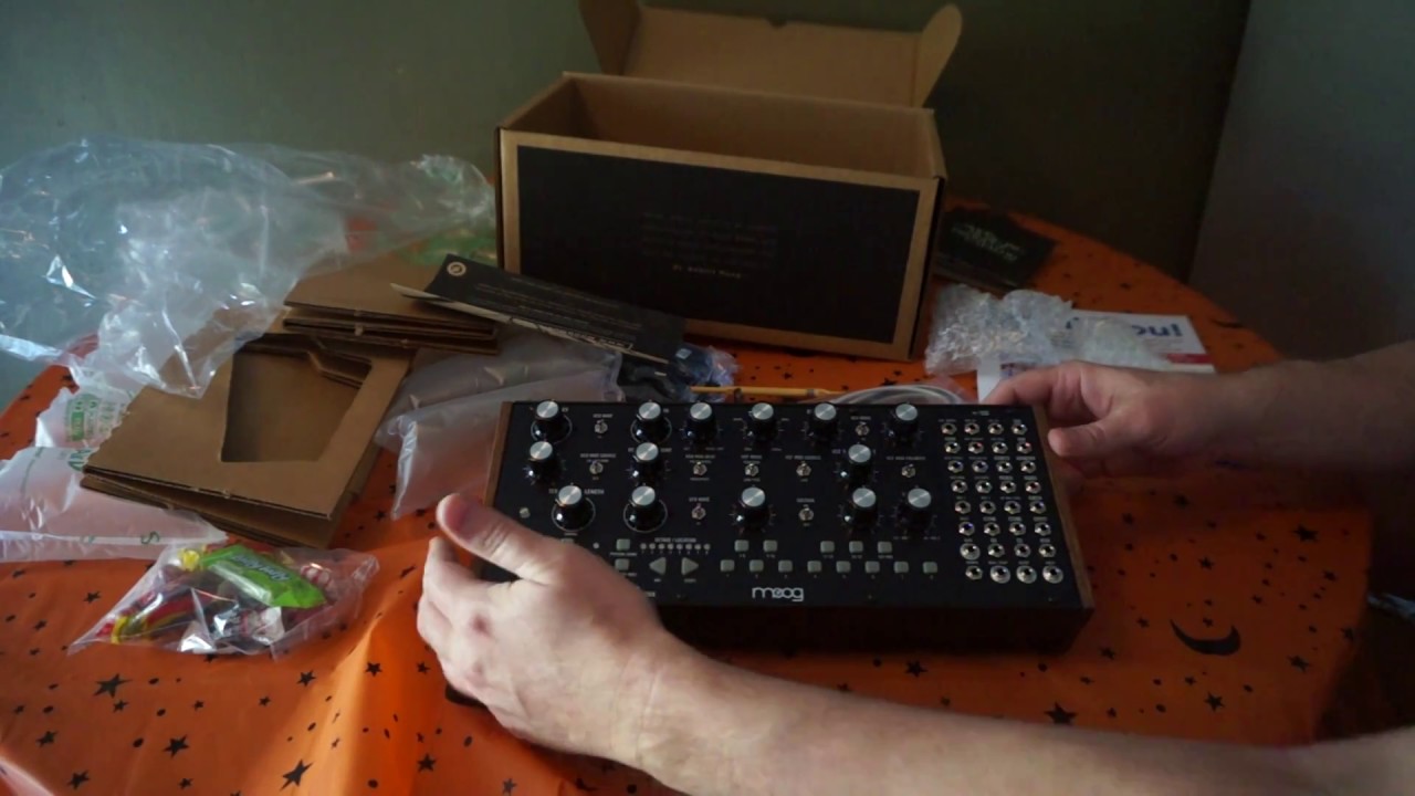 Moog Mother 32 Semi-Modular Analog Synth Unboxing - YouTube