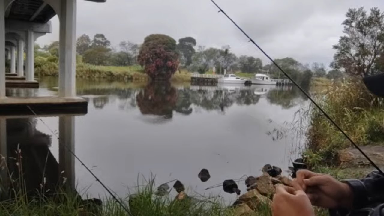 Part 7. Fishing Tambo River. - YouTube