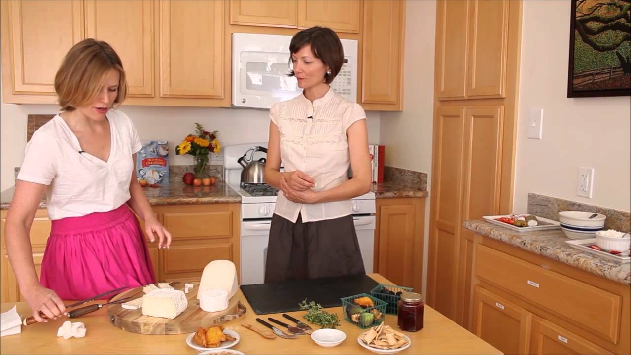 How to Remove The Cheese Rind | Cheese Making - YouTube