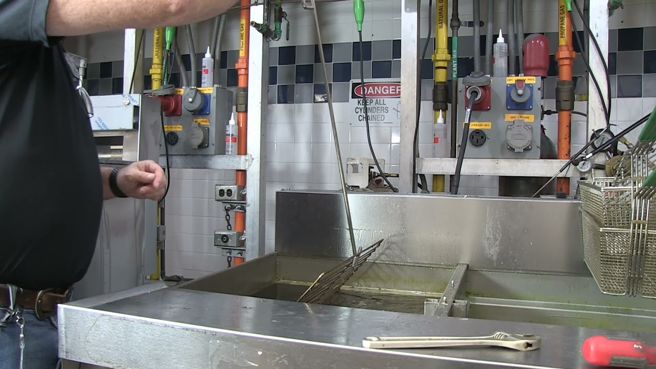 Dealing With Clogged Drains on an FQ120 Fryer - YouTube