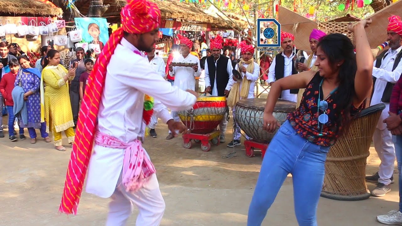 Nagada dance performance by a college girl at Surajkund Mela - YouTube