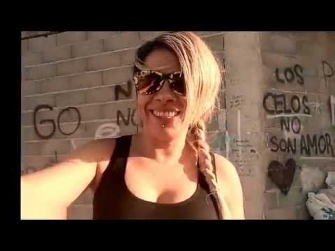 Loira de moto