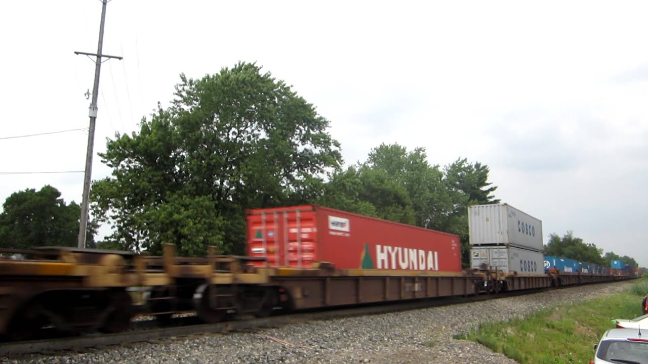 BNSF 7527 East Coal City - YouTube