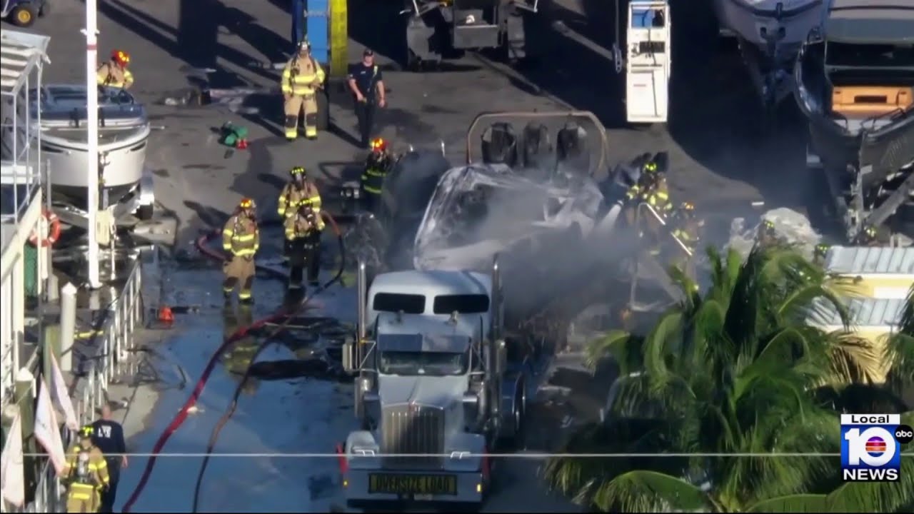 1 killed, 4 critical after boat explosion in Dania Beach - YouTube