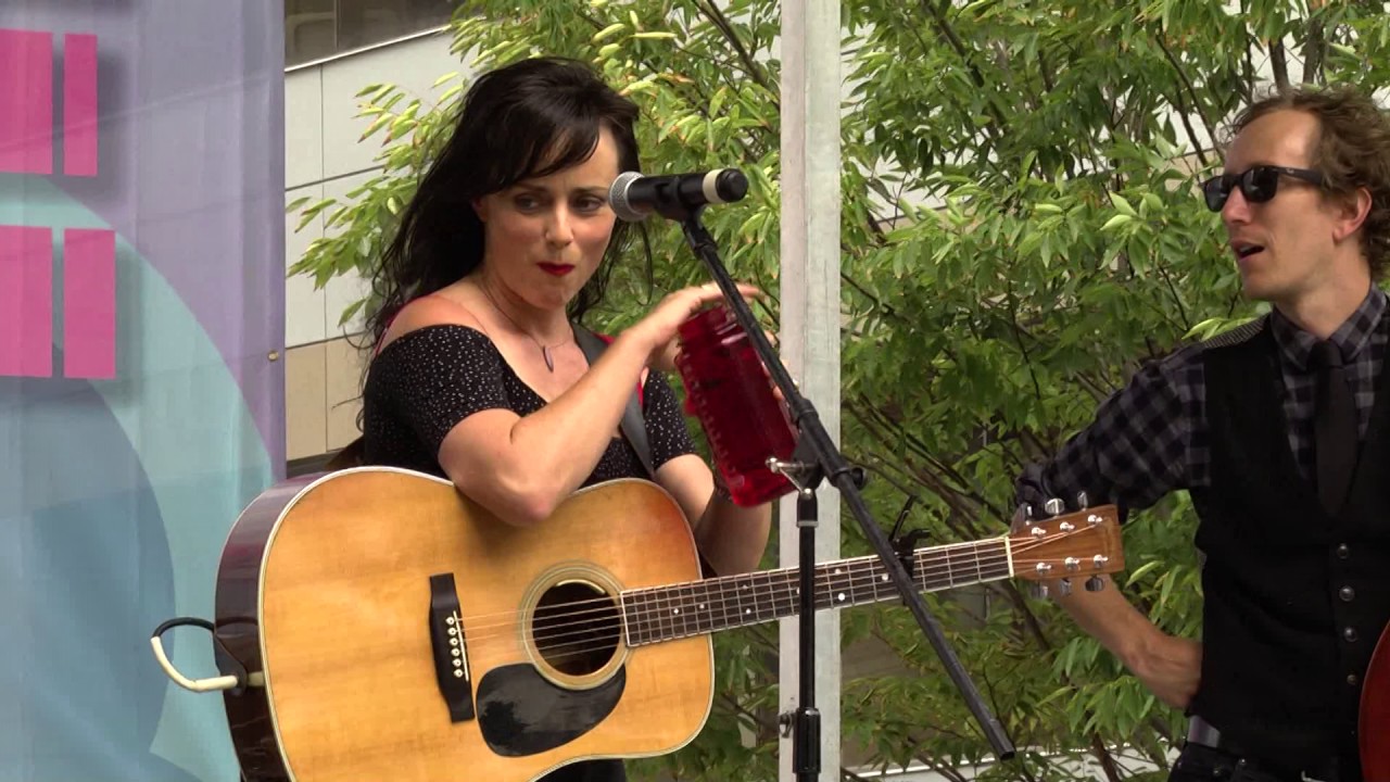 Clarendon Day: Molly Venter and Goodnight Moonshine (2016) - YouTube