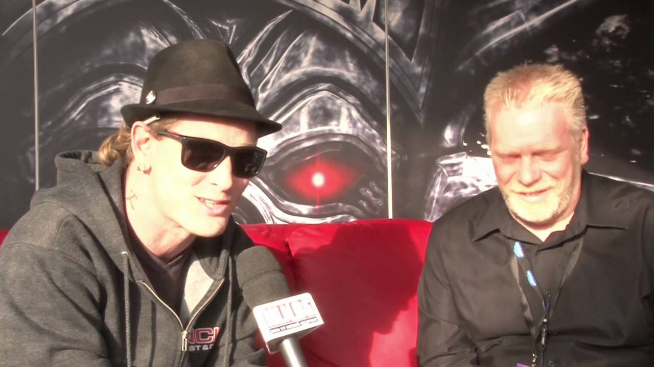 Corey Taylor van Slipknot over de band, geesten en films - YouTube