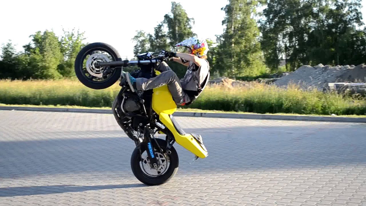 Easy stunt day - YouTube