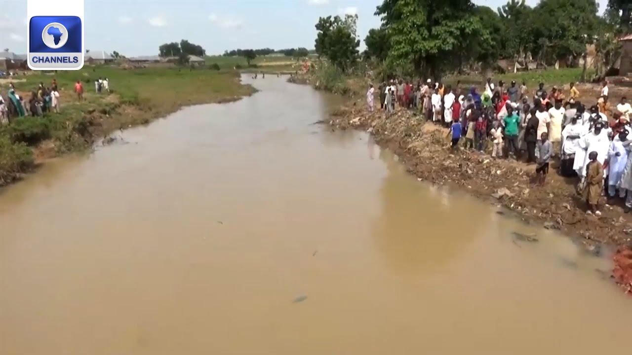 Niger Flooding: Gov Bello Visits Victims In Kontagora - YouTube