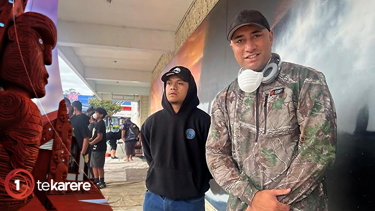 New waka mural for Kaitāia - YouTube
