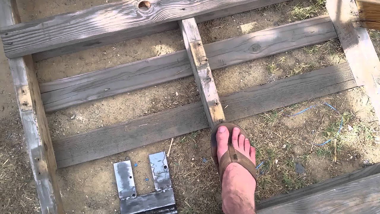 Pallet disassembly tool - YouTube