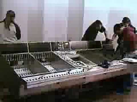 Build a Neve VR in 60 seconds - YouTube