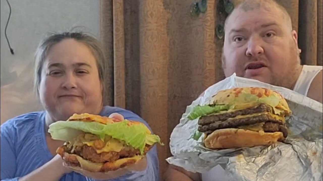 Wendy's Loaded nacho triple Burger & Loaded nacho chicken sandwich ...