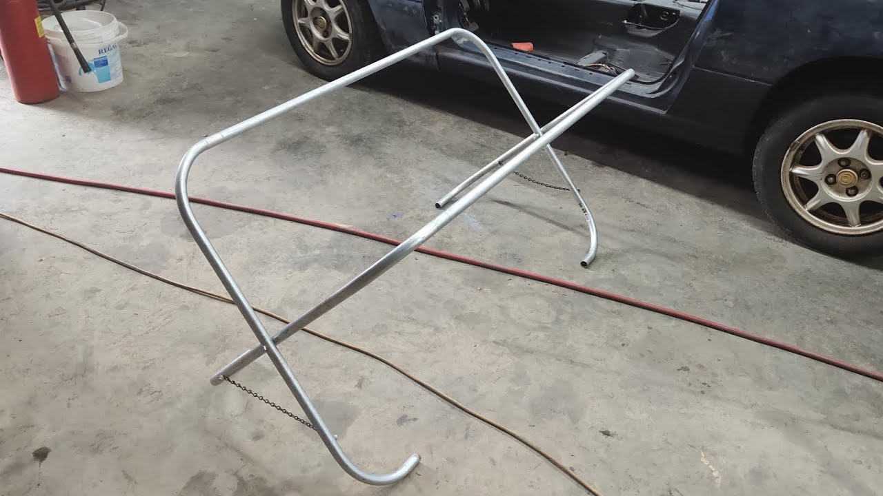DIY Folding Paint Stand Made out of Conduit - YouTube