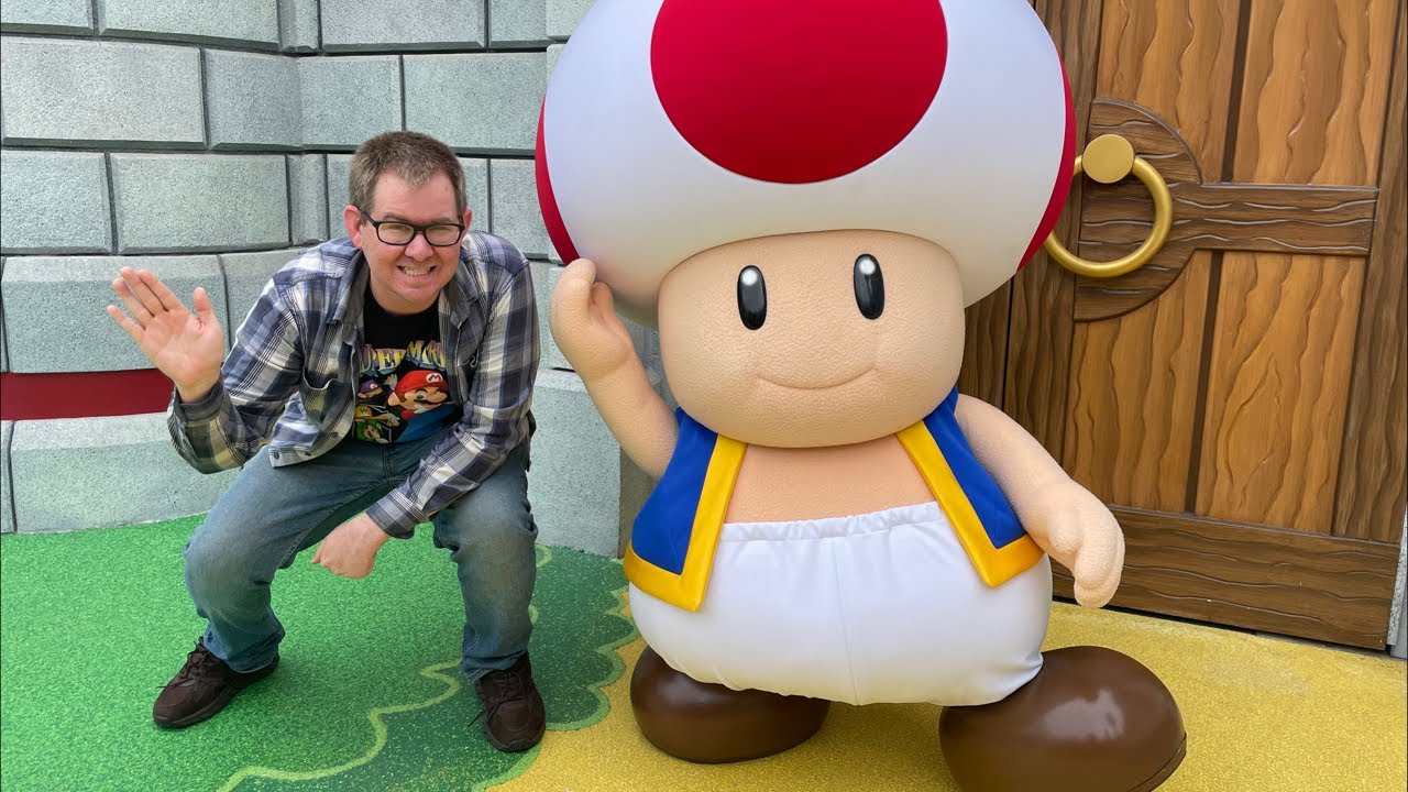 Jerrod Journeys Live At Universal Studios - YouTube