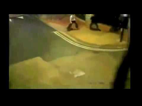 Sheffield United vs Sheffield Wednesday Football Hooligans Fight - YouTube