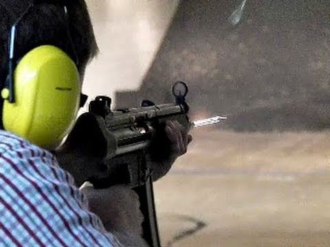 H&K MP5 Firing in Full Auto - YouTube