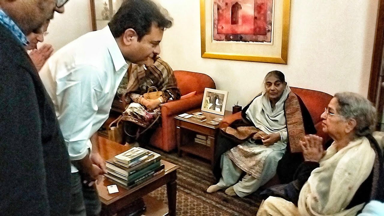 KTR Respect To Former Prime Minister of India Manmohan Singh Family ...