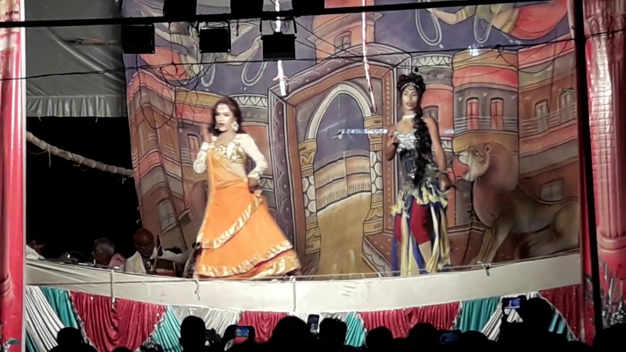 Comedy dance - YouTube