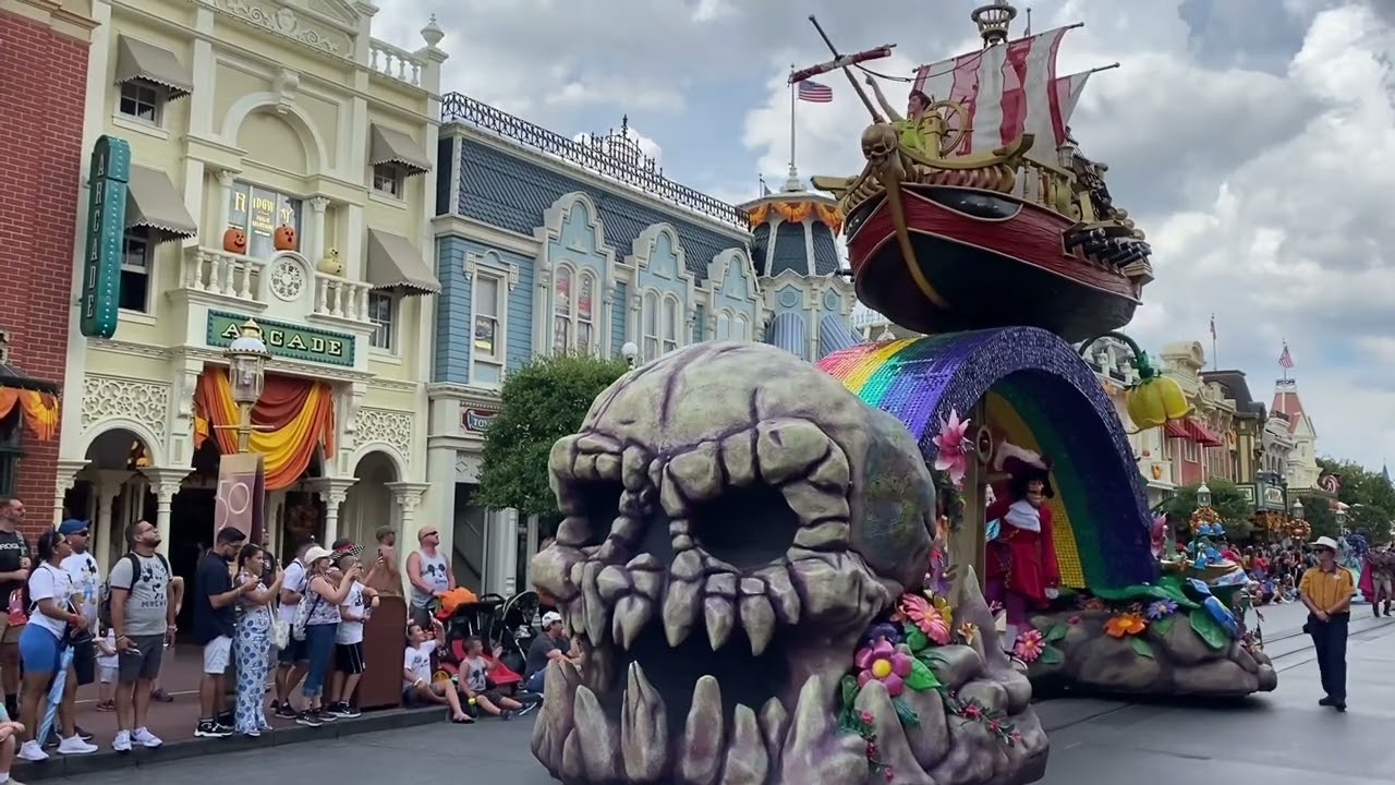 Festival of Fantasy full parade at Magic Kingdom - YouTube