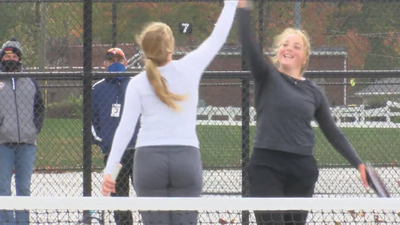 Alleman's Kate and Lucy Rector wins the 1A Sectionals Title - YouTube