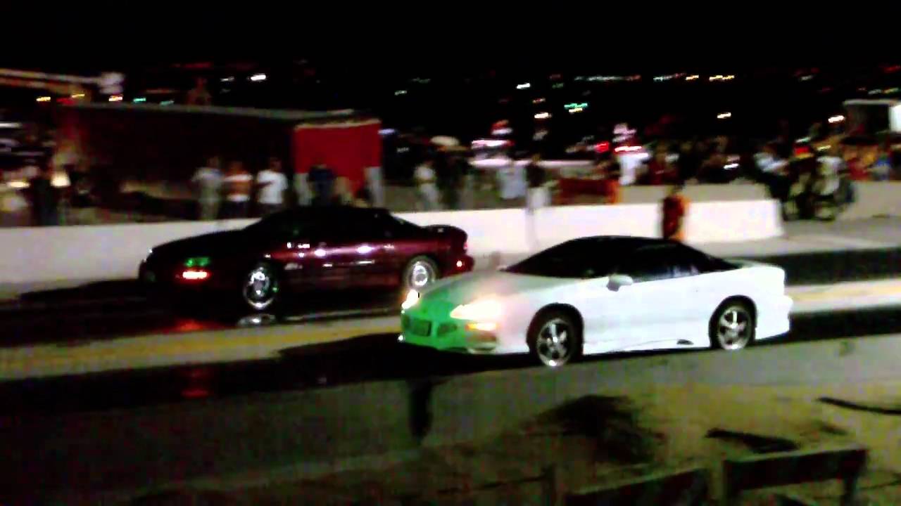 Maroon 4th gen Camaro vs white 4th gen Camaro at EPM - YouTube