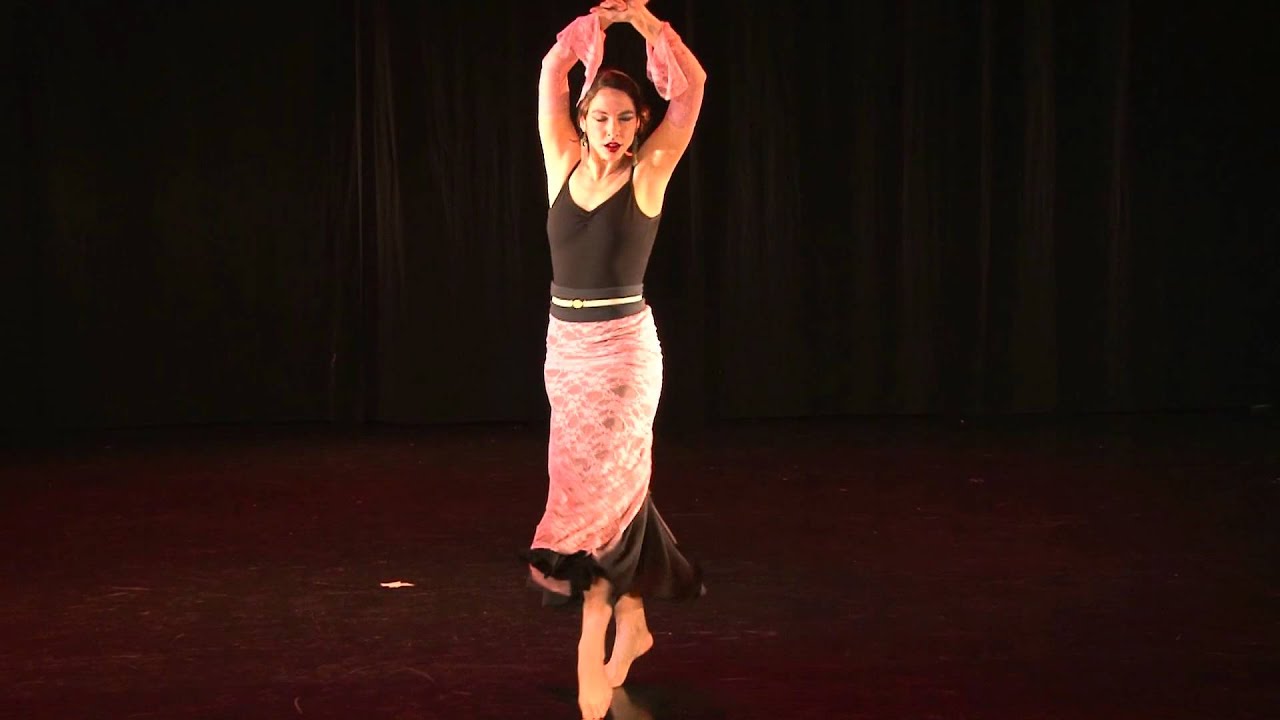 Noa Frimer dancing Barefoot Flamenco Fusion at Between Worlds - YouTube