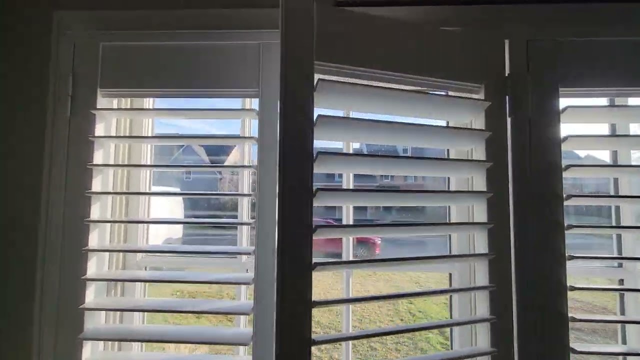 New Style shutter 4 panel - YouTube