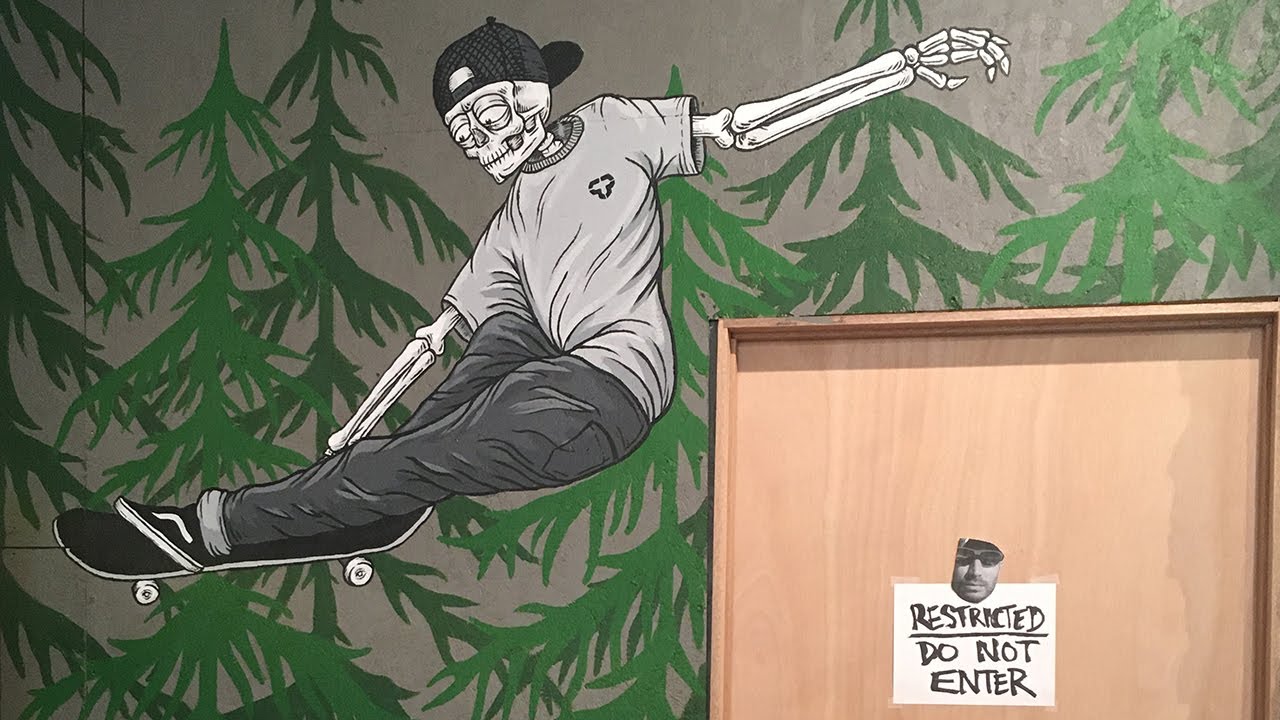 Mural Time Lapse with Artist Brian Zager | Tactics - YouTube