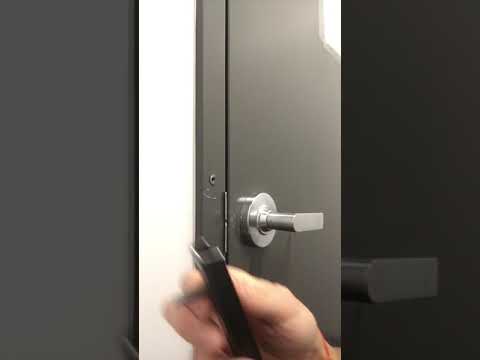 How to lock door from inside - YouTube
