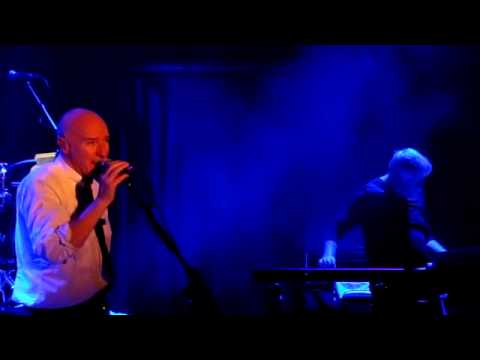 Ultravox - Vienna (Live in Paris 2012) - YouTube
