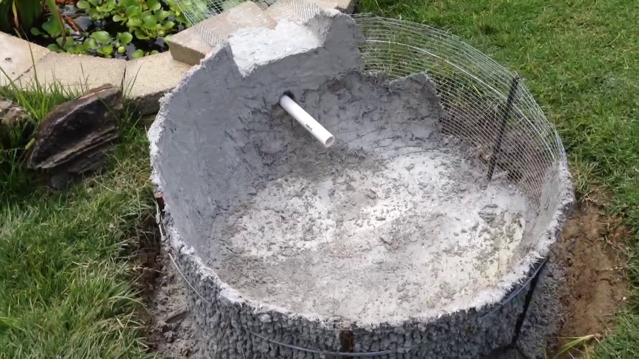 How to make a concrete Bog Filter/Pond - YouTube