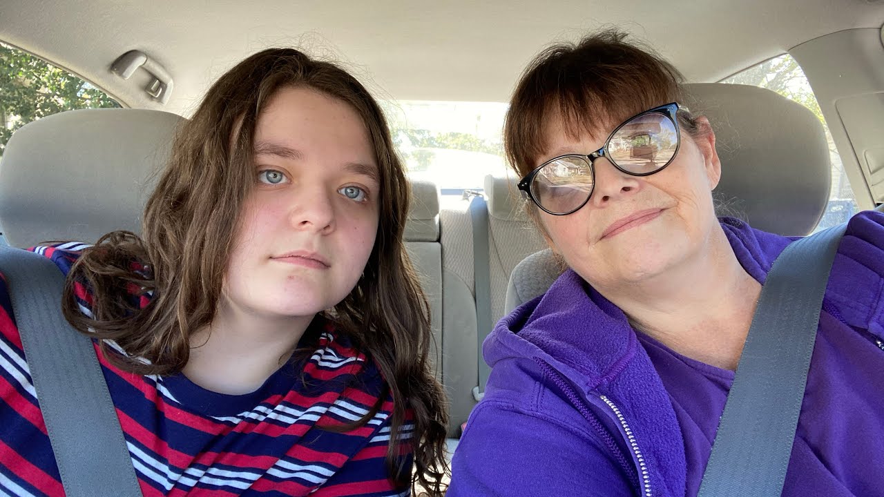 Lunchtime Review MRE Components - YouTube