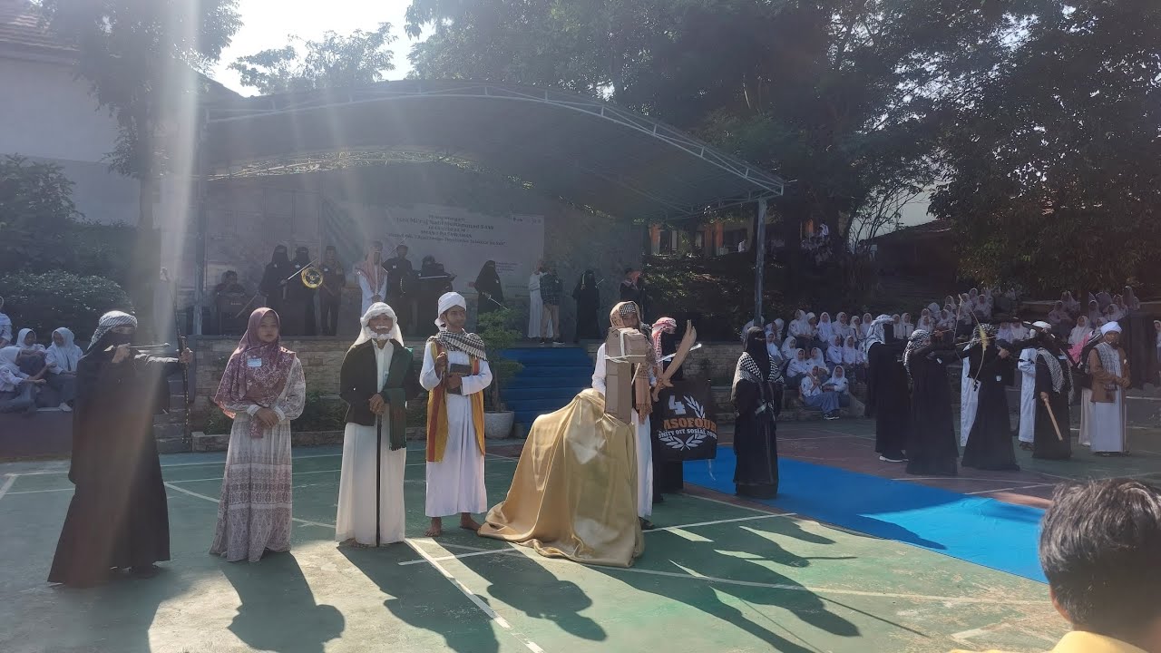 Cosplay Tokoh Muslim Dunia - YouTube