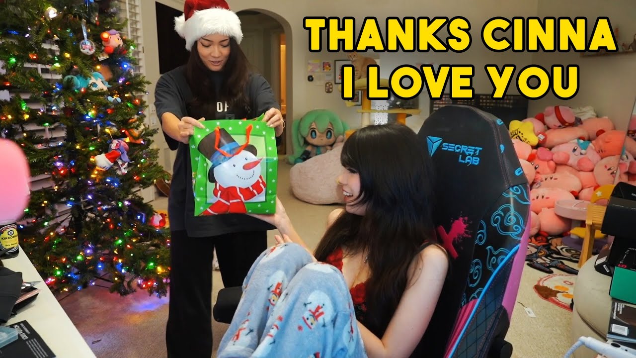 Cinna Surprising Emiru with Christmas Gifts! - YouTube